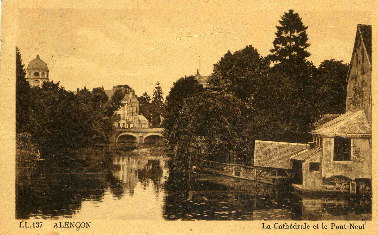 Photos et carte postales anciennes d'Alençon - Mairie d'Alençon et sa ville