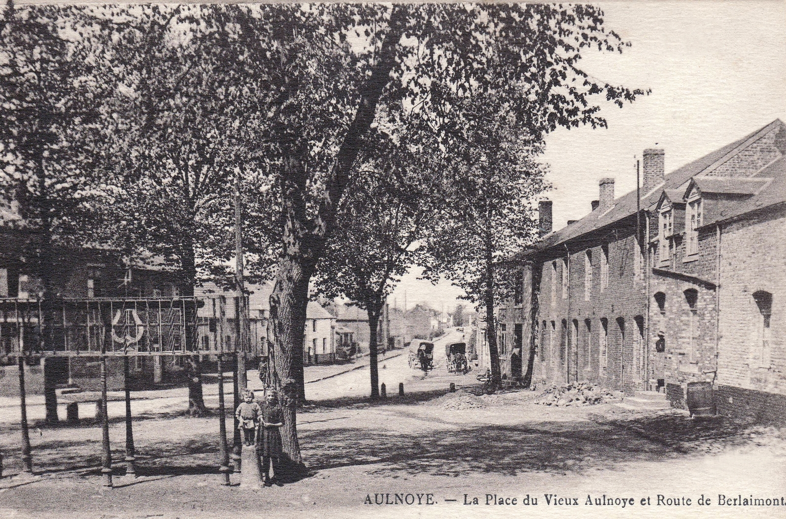 Photos et carte postales anciennes d'Aulnoye-Aymeries - Mairie d'Aulnoye-Aymeries et sa ville
