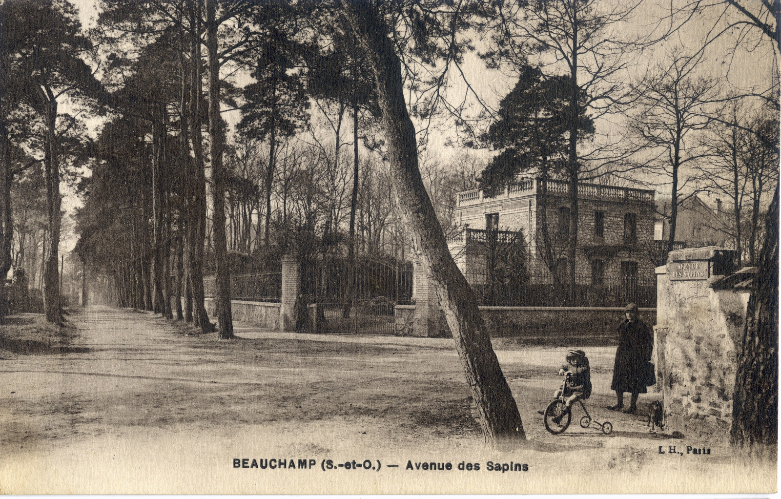 Photos et carte postales anciennes de Beauchamp - Mairie de Beauchamp ...