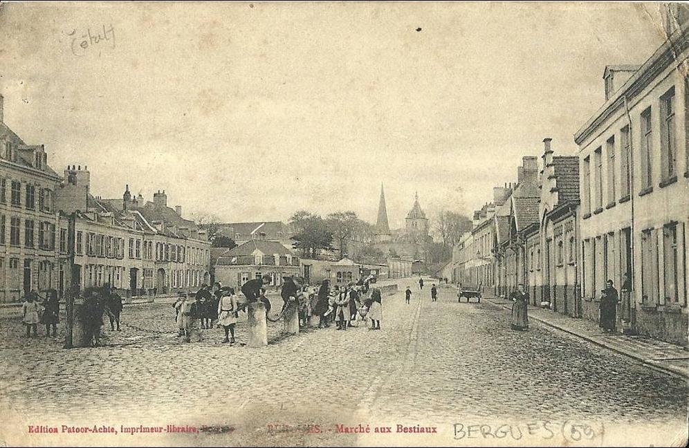 Photos et carte postales anciennes de Bergues - Mairie de Bergues et sa ...