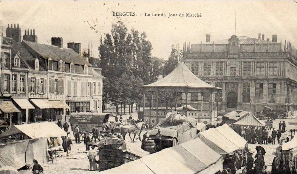 Photos et carte postales anciennes de Bergues - Mairie de Bergues et sa ...