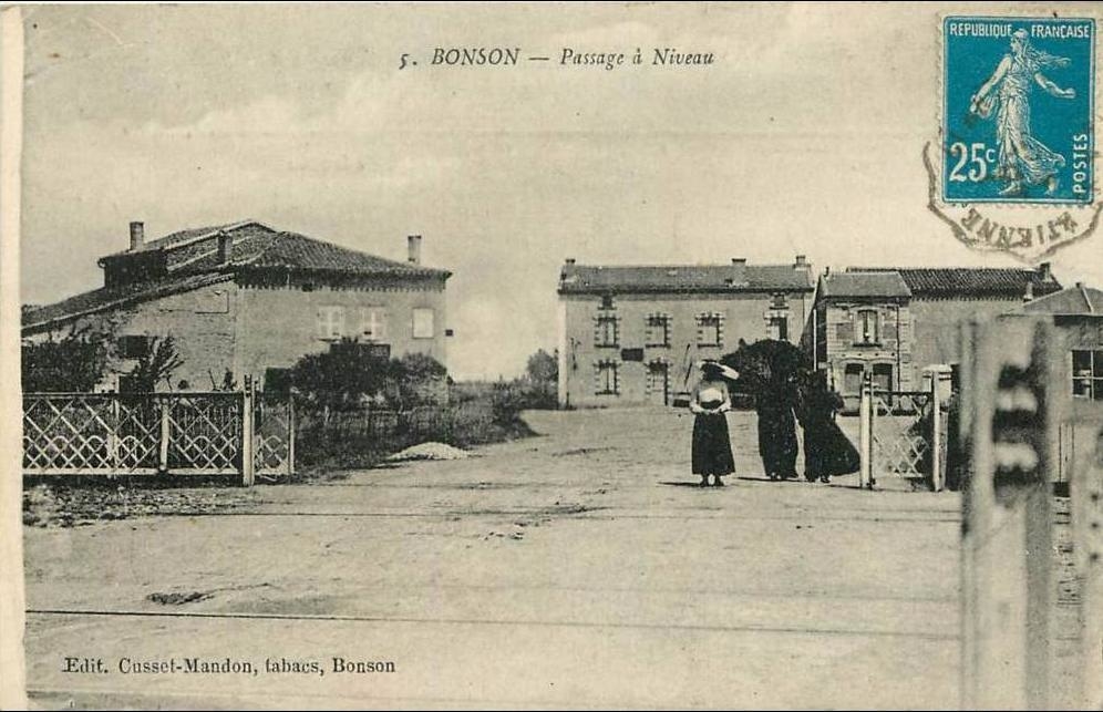 Ville de Bonson, la Mairie de Bonson et sa commune (42160) (Loire).