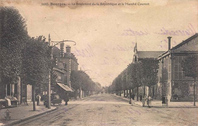 Photos et carte postales anciennes de Bourges - Mairie de Bourges et sa ...