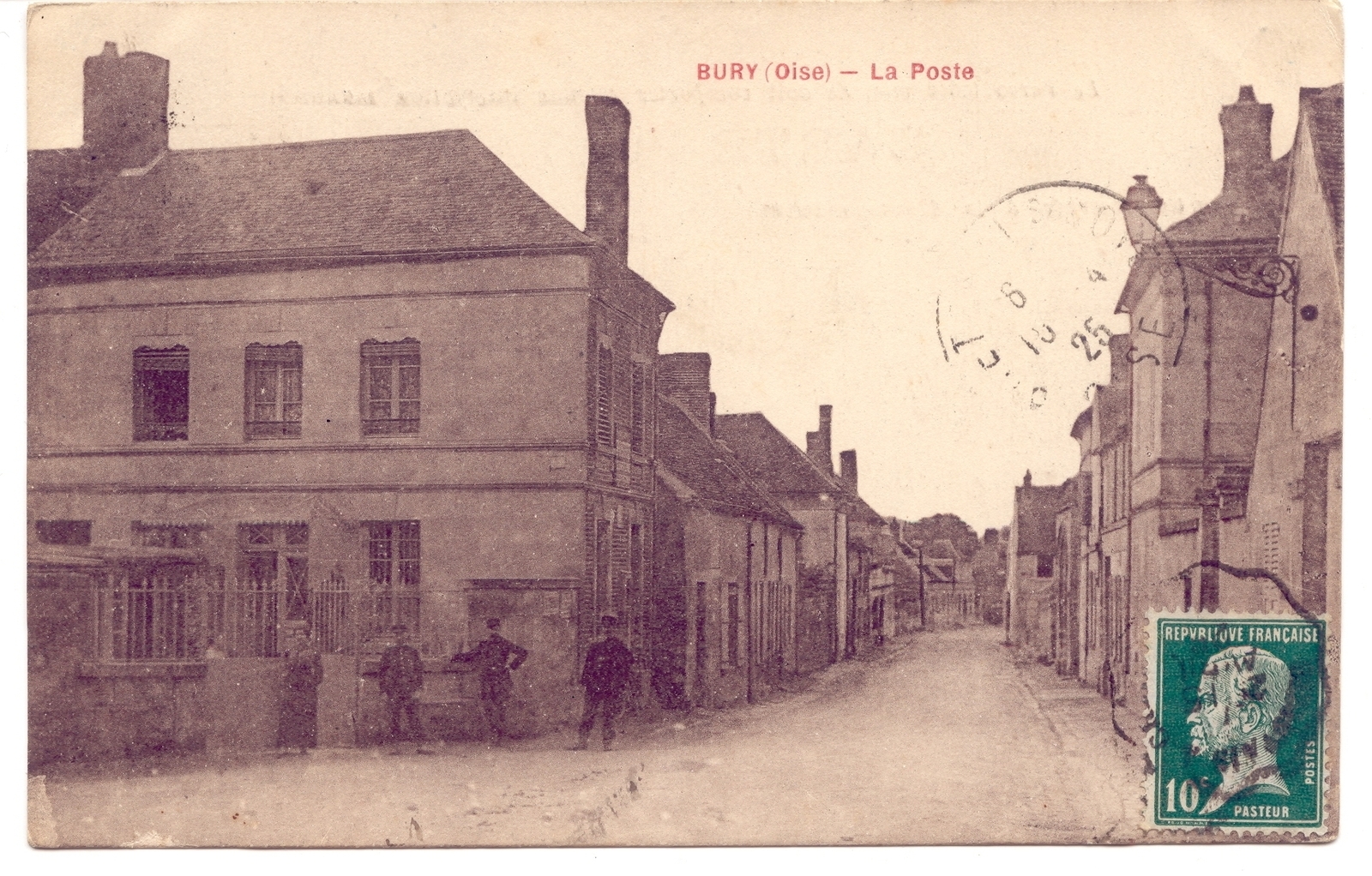 Photos et carte postales anciennes de Bury, la Mairie de Bury, sa ...