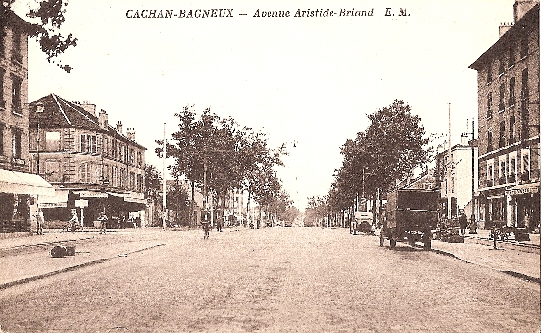 Cachan - Mairie de Cachan et sa ville (94230)