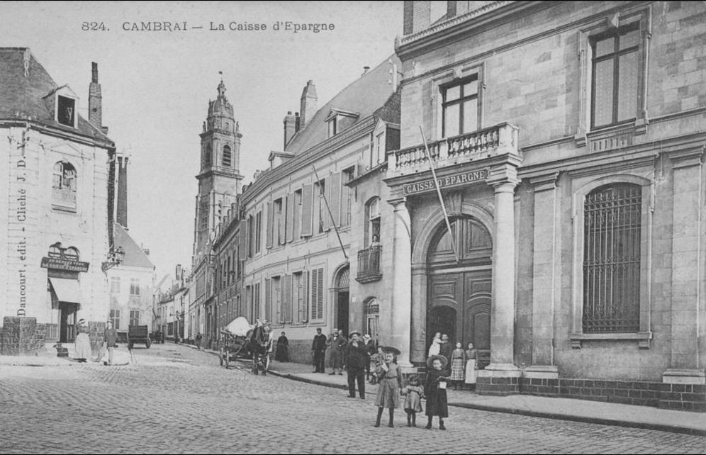 Photos et carte postales anciennes de Cambrai - Mairie de Cambrai et sa ville