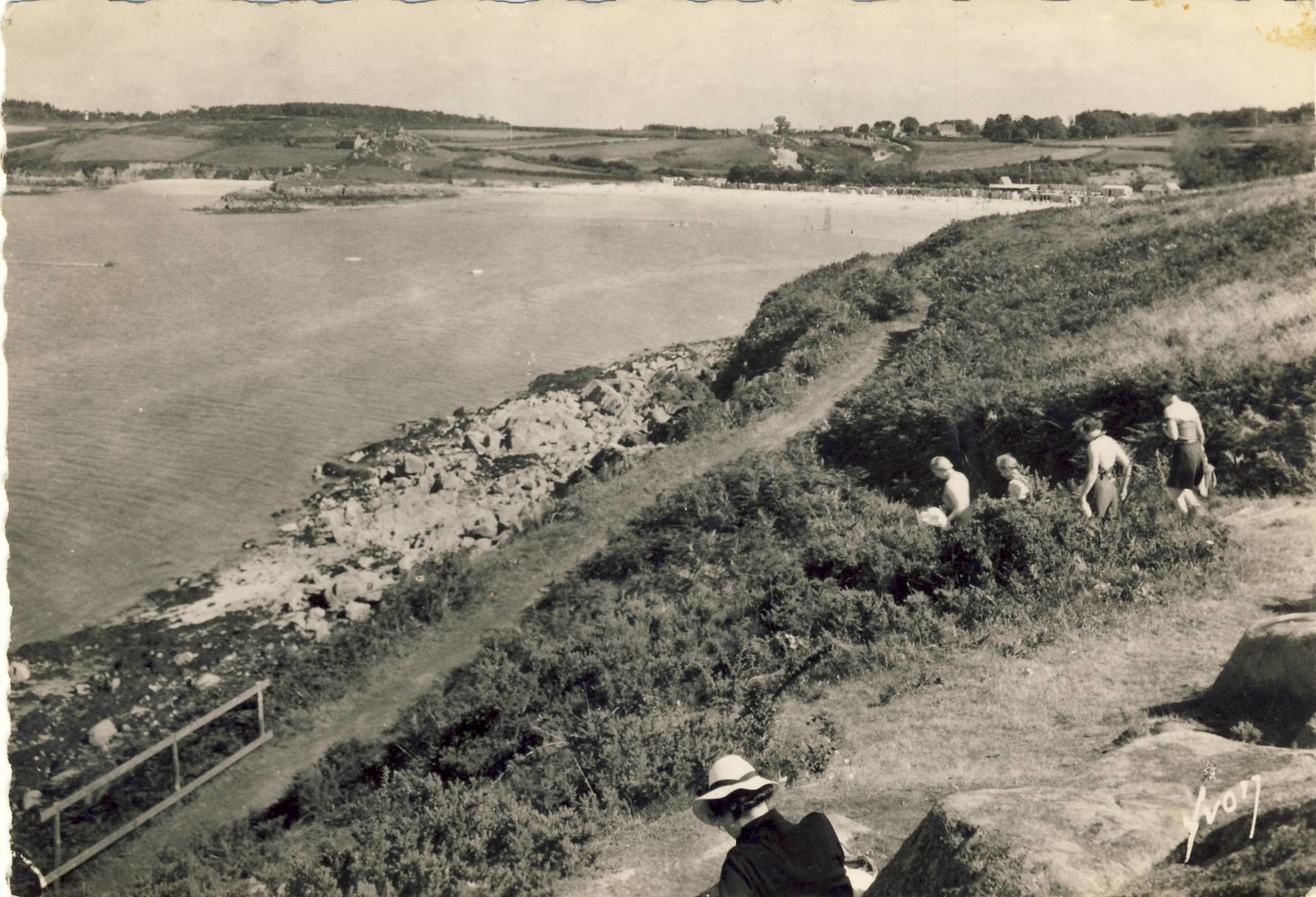 Photos et carte postales anciennes de Carantec - Mairie de Carantec et ...