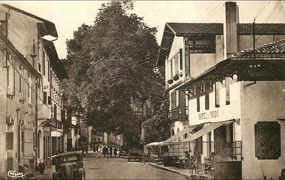 Photos et carte postales anciennes de Cazaubon - Mairie de Cazaubon et ...