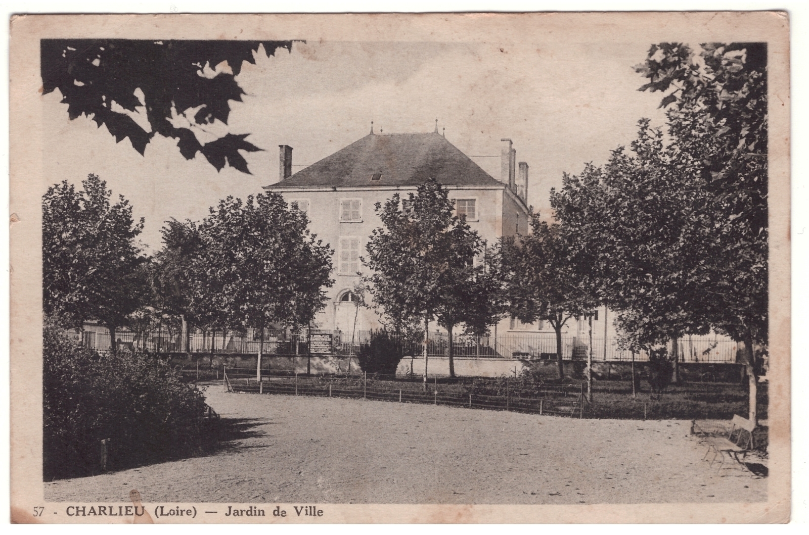 Photos et carte postales anciennes de Charlieu - Mairie de Charlieu et ...