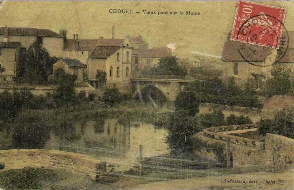 Photos et carte postales anciennes de Cholet - Mairie de Cholet et sa ville