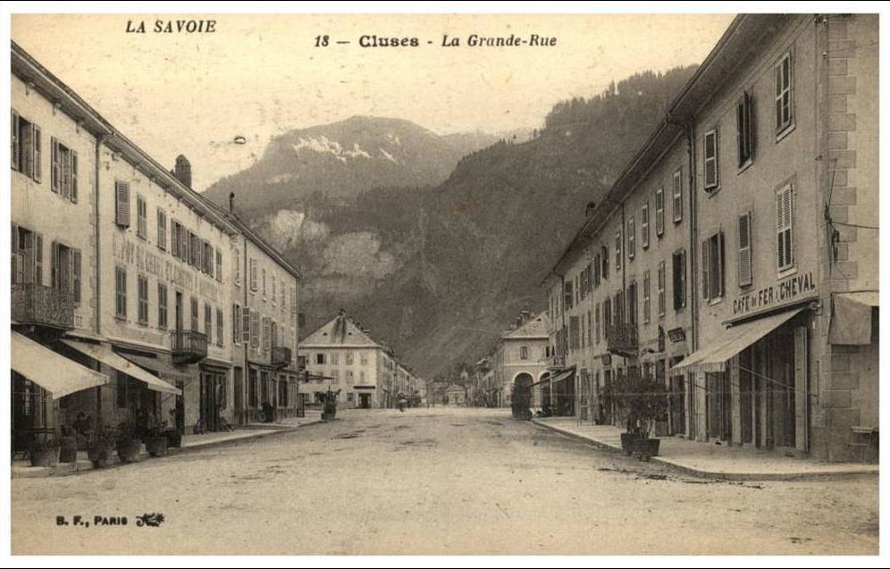 Photos et carte postales anciennes de Cluses - Mairie de Cluses et sa ville