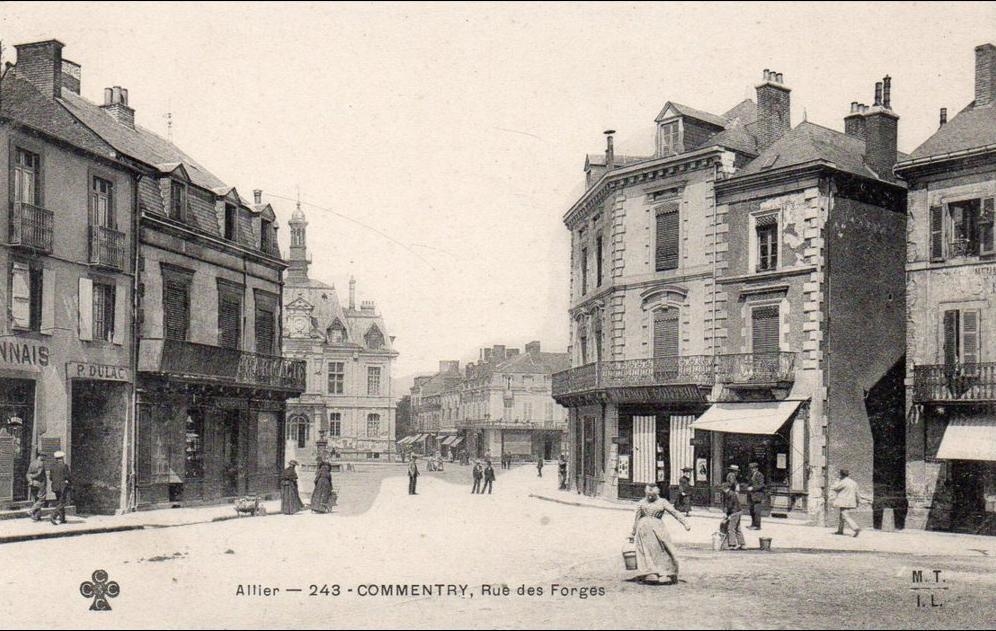 Photos et carte postales anciennes de Commentry, la Mairie de Commentry ...
