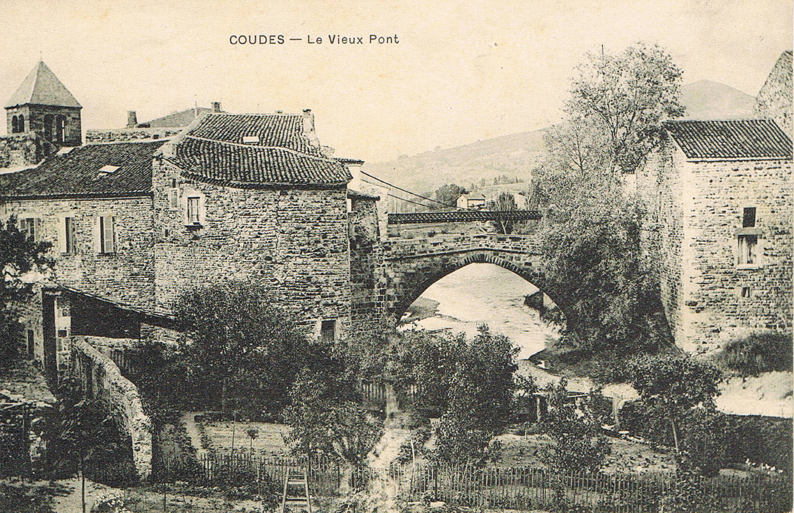 Photos et carte postales anciennes de Coudes - Mairie de Coudes et son ...