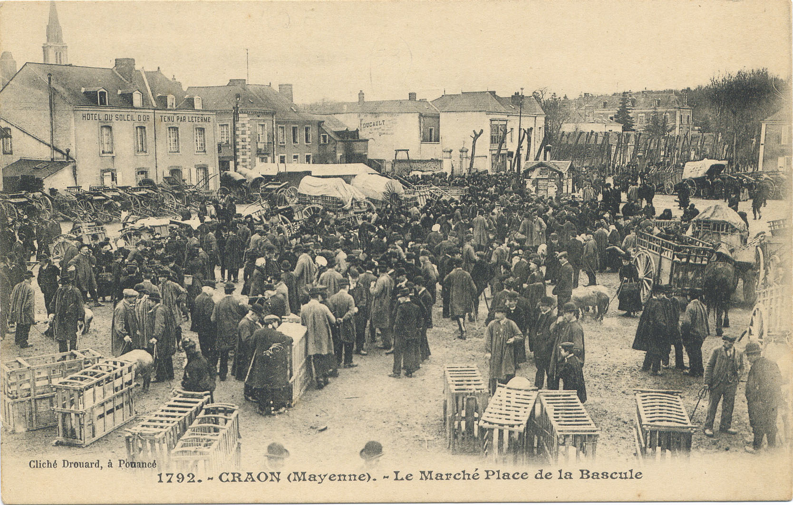 Photos et carte postales anciennes de Craon - Mairie de Craon et sa ...
