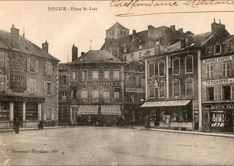 Photos et carte postales anciennes de Decize - Mairie de Decize et sa ville