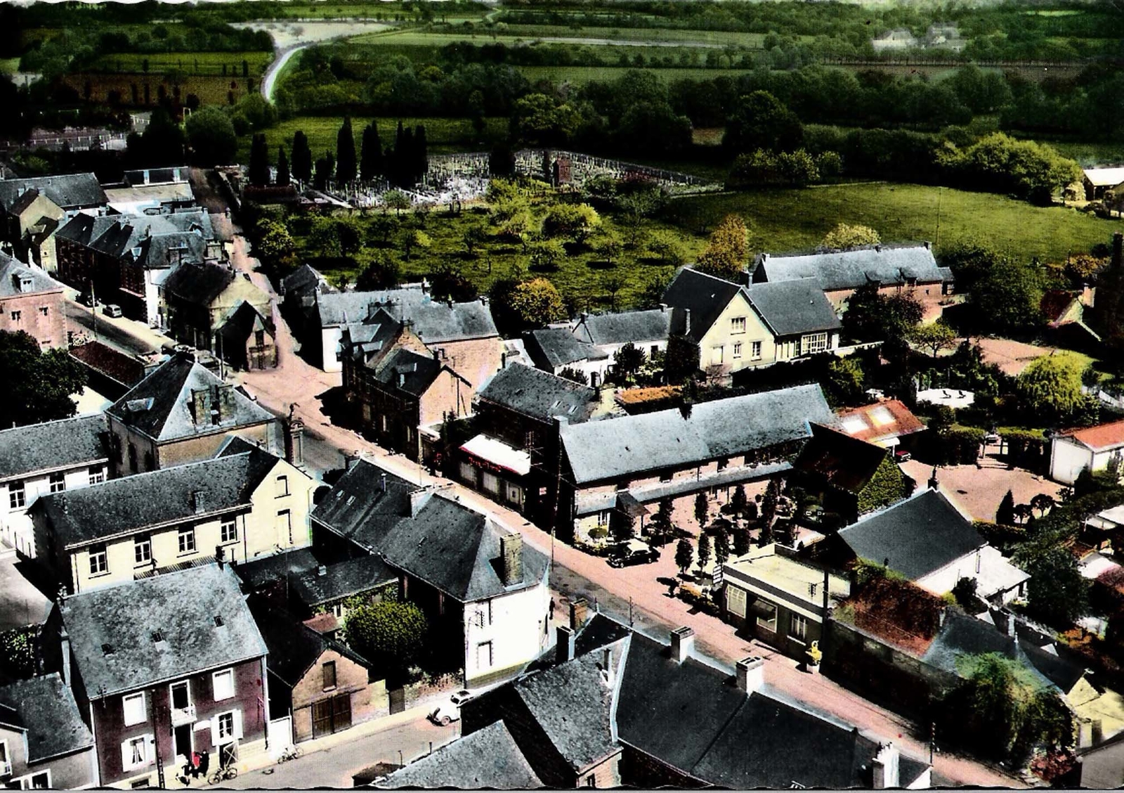Photos et carte postales anciennes de Derval - Mairie de Derval et sa ville