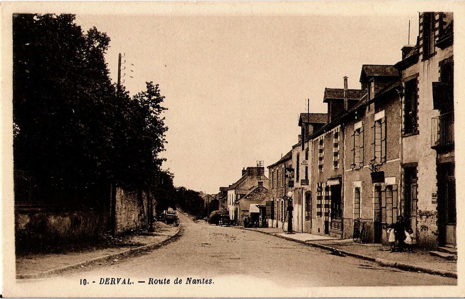 Photos et carte postales anciennes de Derval - Mairie de Derval et sa ville