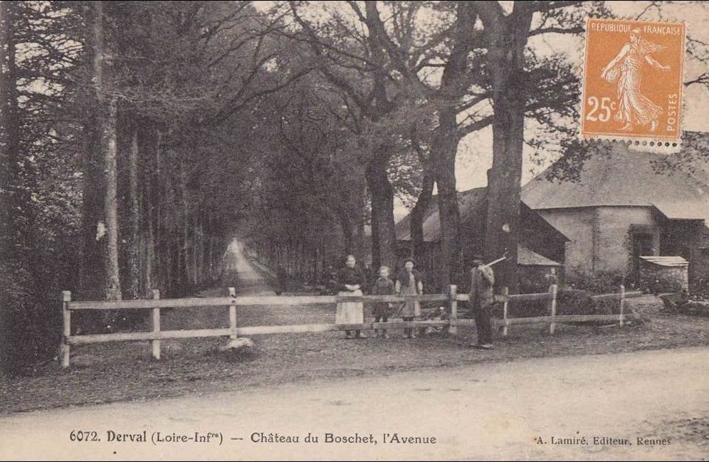 Photos et carte postales anciennes de Derval - Mairie de Derval et sa ville