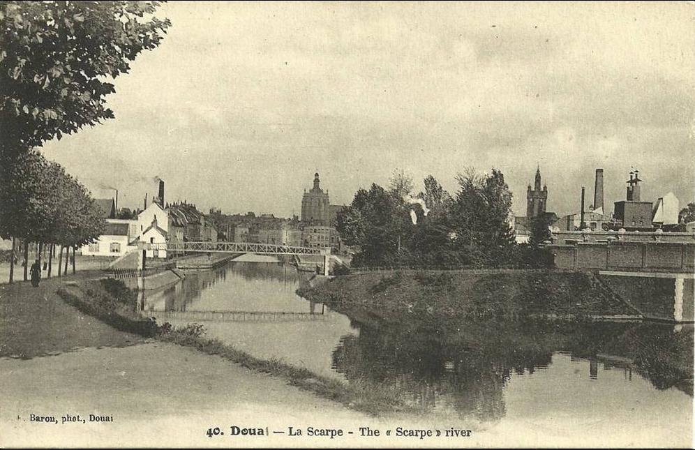 Photos et carte postales anciennes de Douai - Mairie de Douai et sa ville