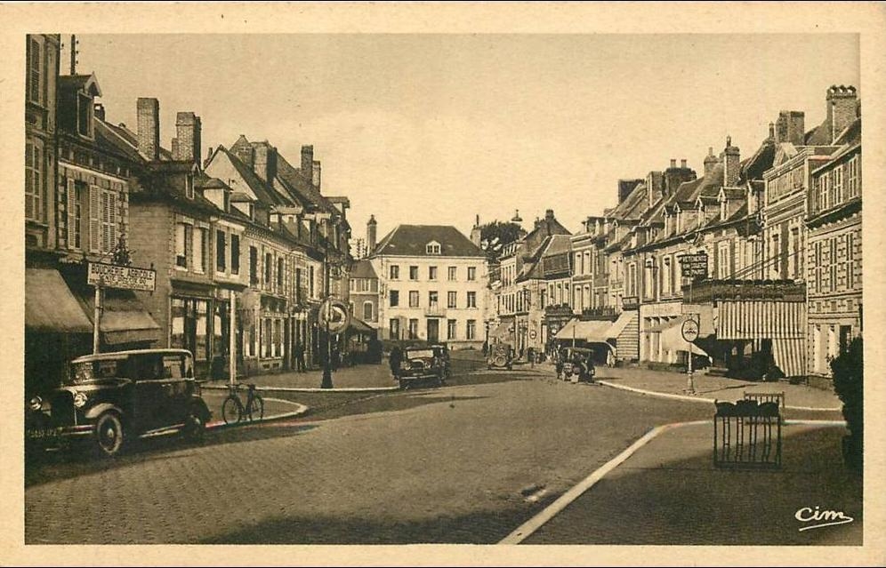 Photos et carte postales anciennes de Doullens - Mairie de Doullens et ...