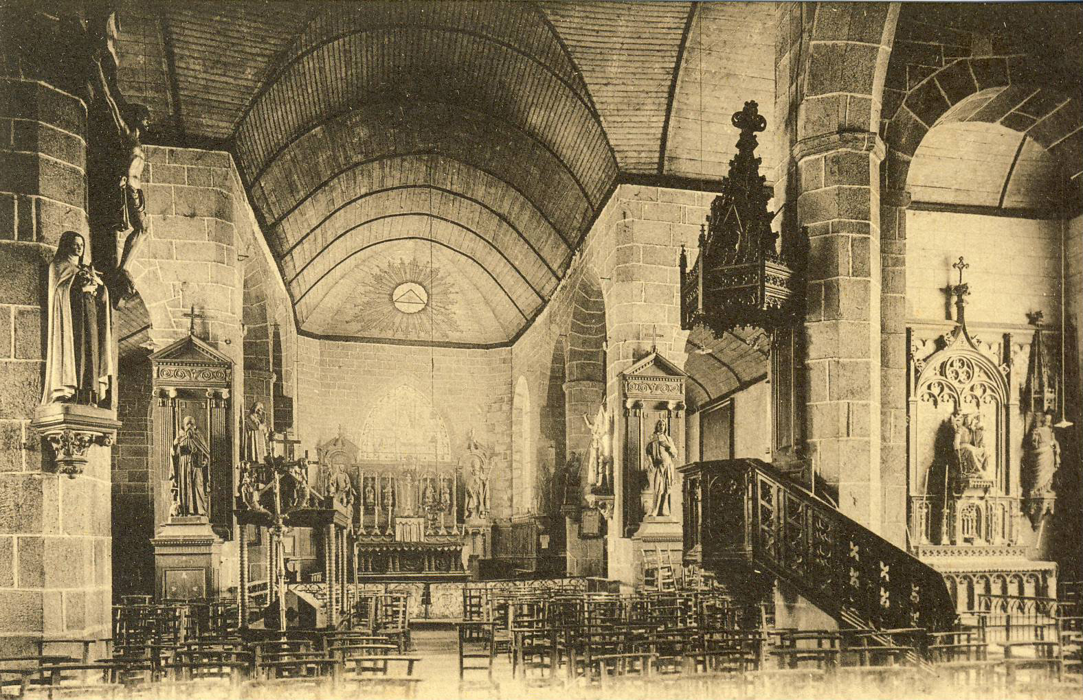 Photos et carte postales anciennes d'Elliant - Mairie d'Elliant et sa ville