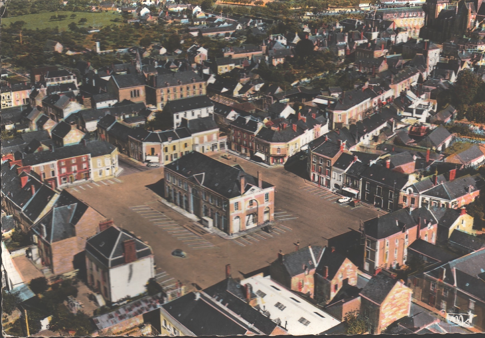 Ville d'Évron, la Mairie d'Évron et sa commune (53600)