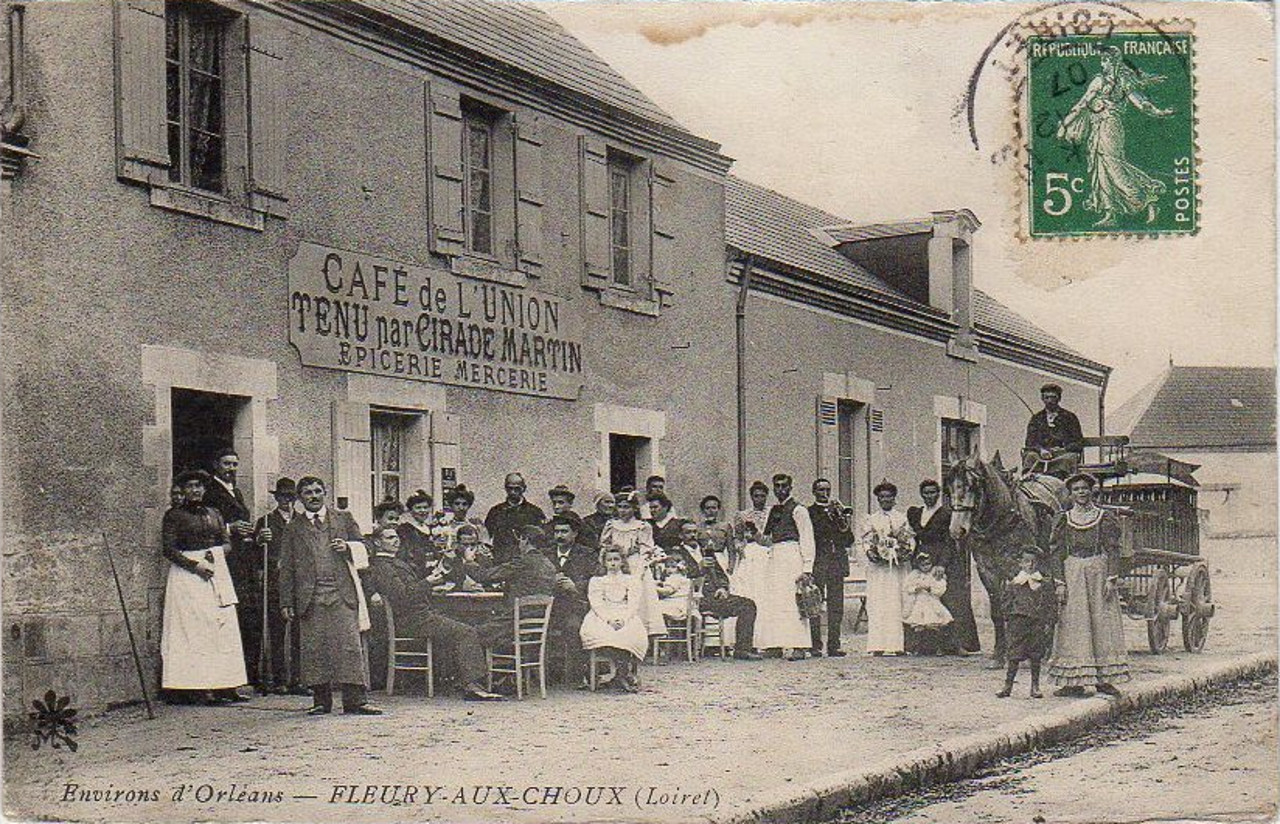 Photos et carte postales anciennes de Fleury-les-Aubrais - Mairie de Fleury-les-Aubrais et sa ville