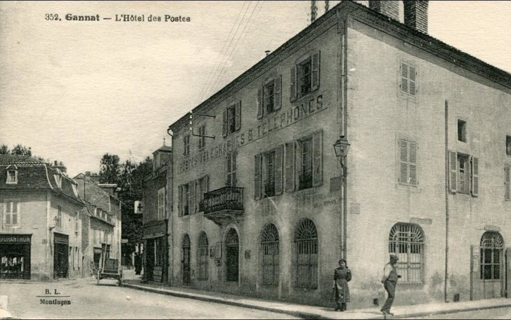 Photos et carte postales anciennes de Gannat - Mairie de Gannat et sa ville