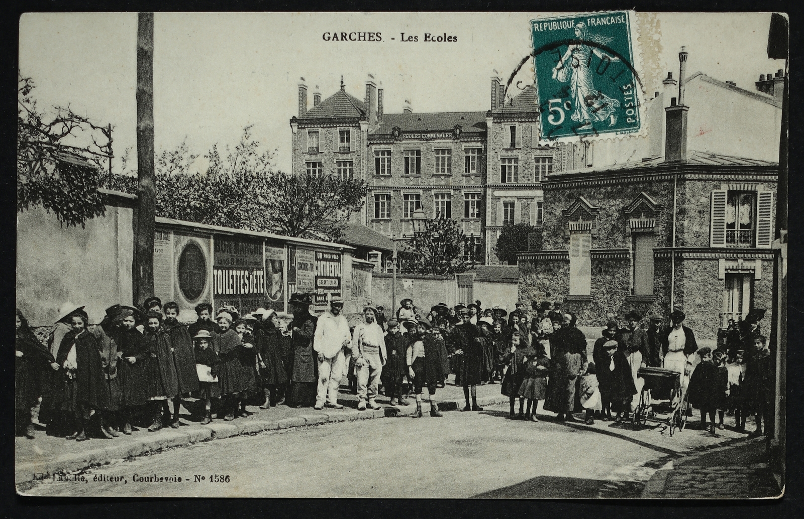 Photos et carte postales anciennes de Garches - Mairie de Garches et sa ...