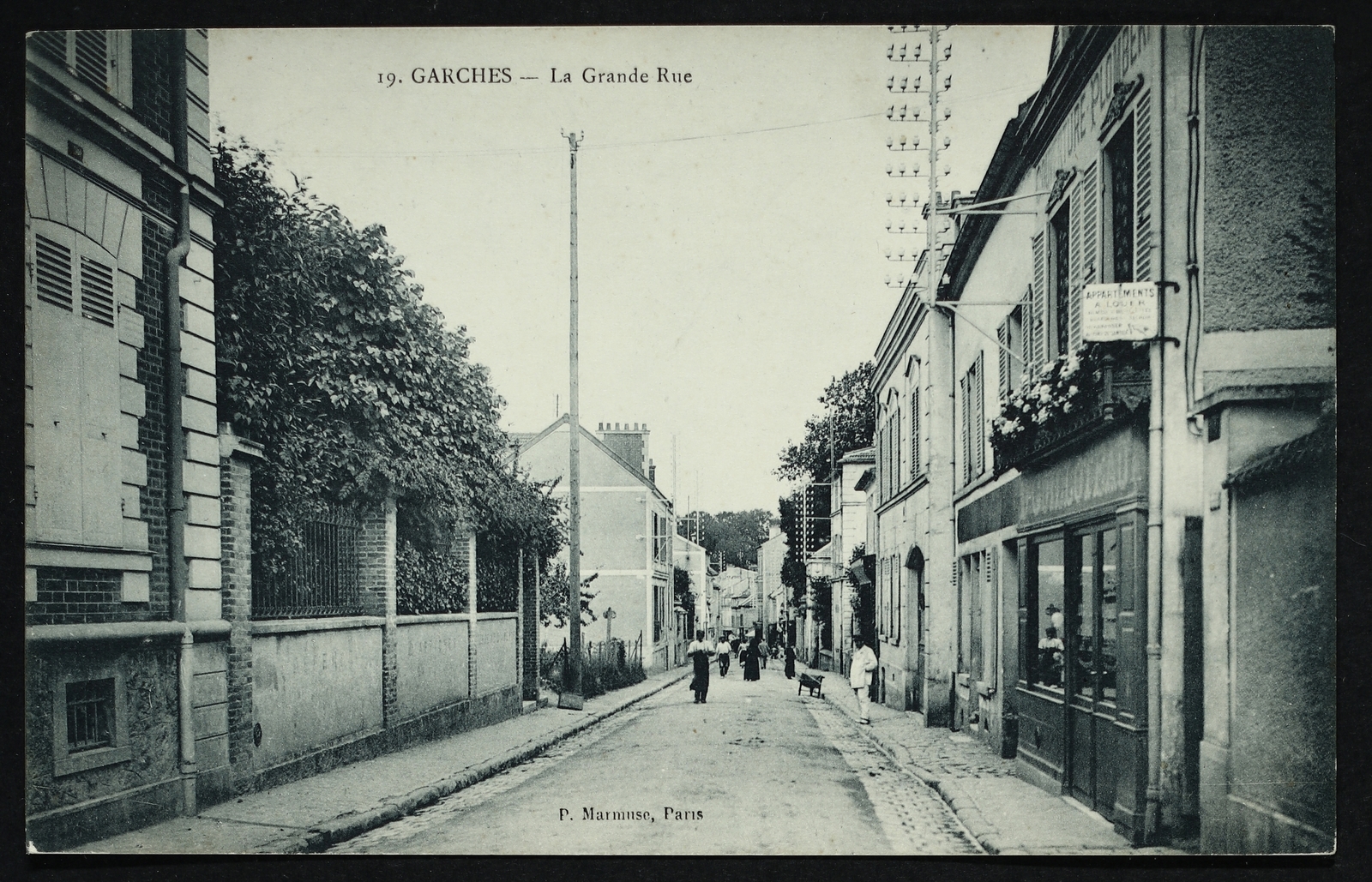 Photos et carte postales anciennes de Garches - Mairie de Garches et sa ...