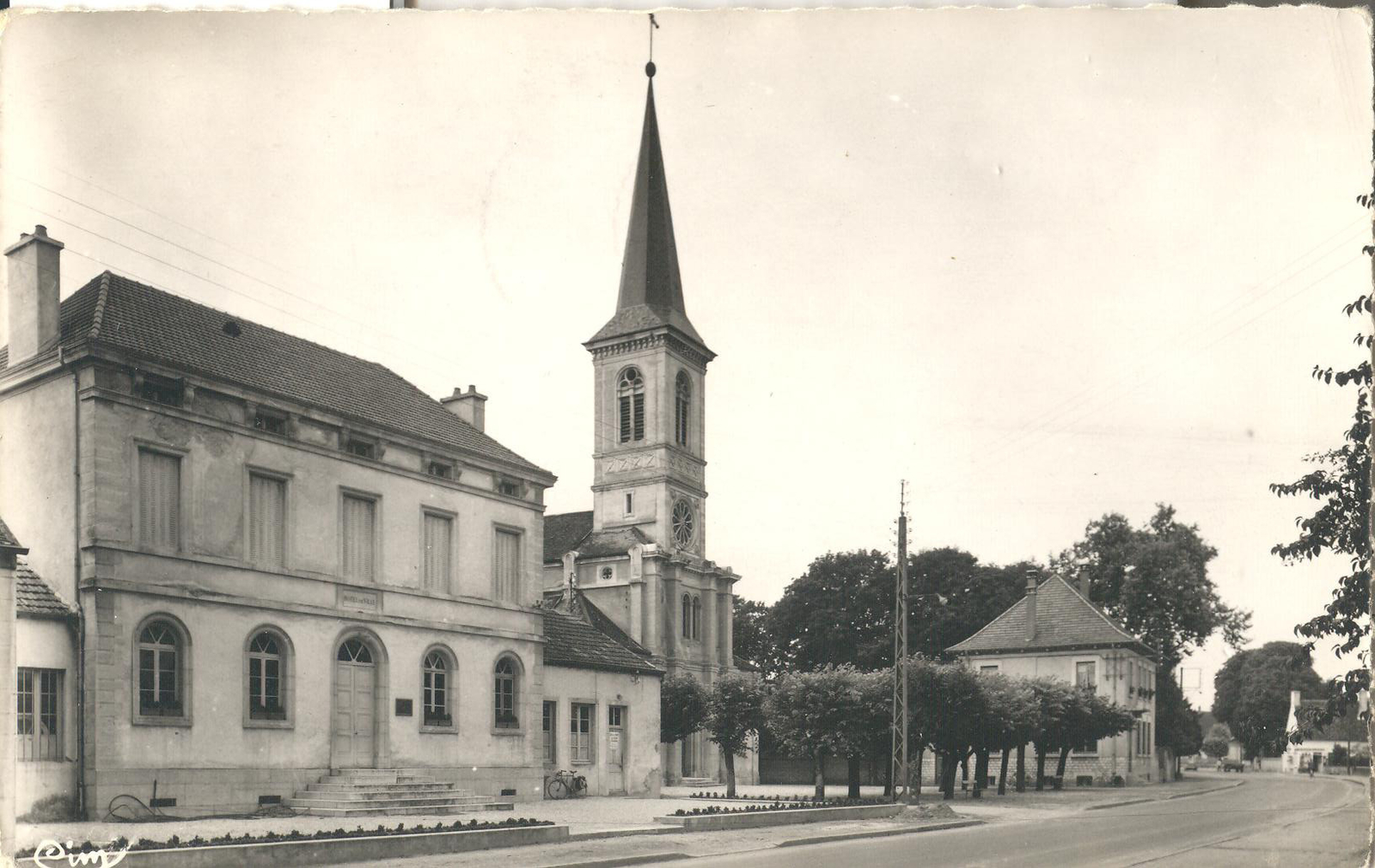 Genlis, la Mairie de Genlis et sa commune (21110)