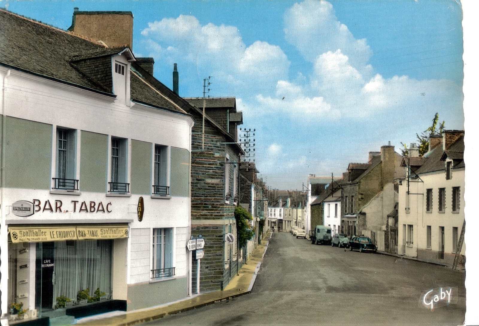 Photos et carte postales anciennes de Guer - Mairie de Guer et sa ville