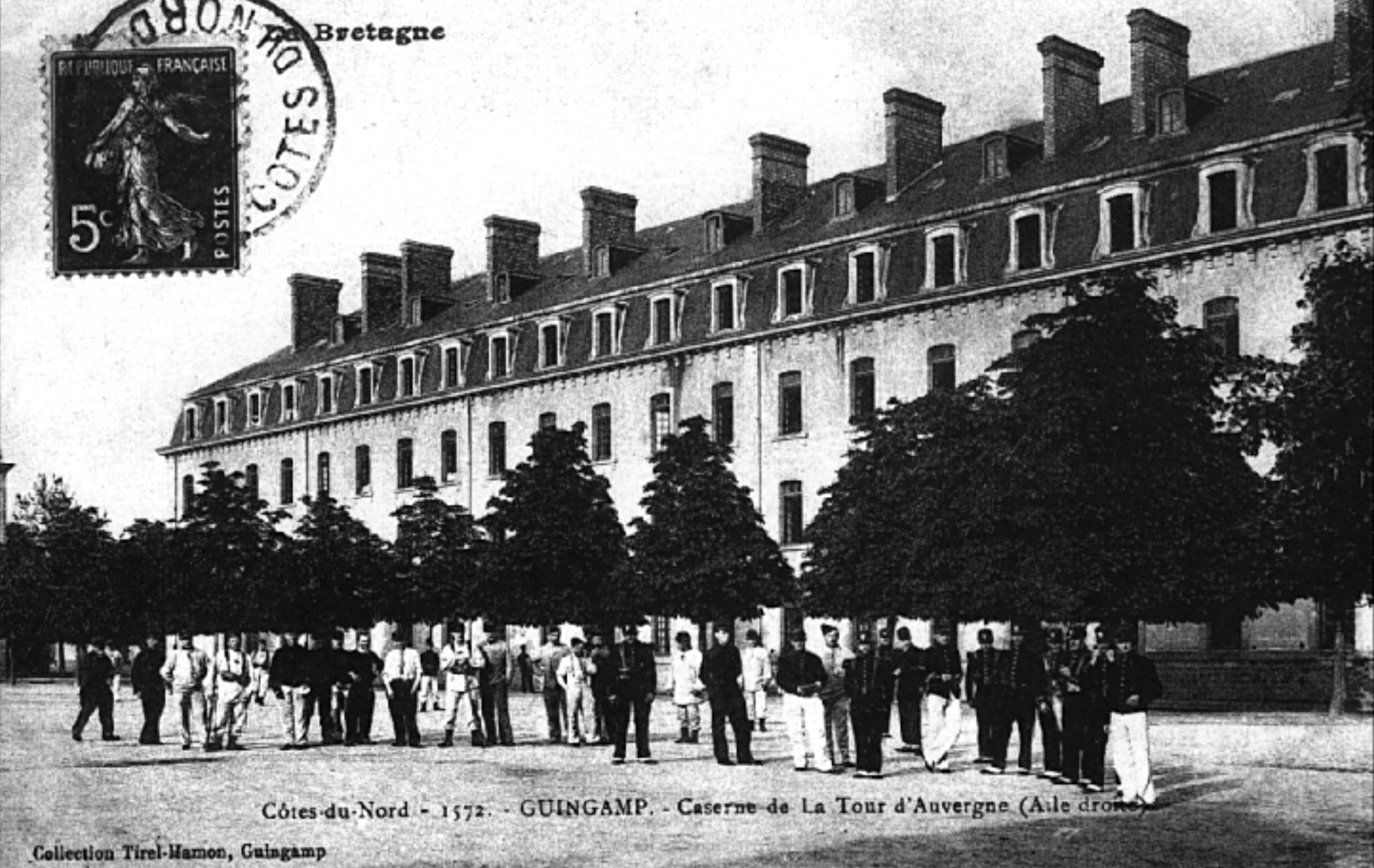 Photos et carte postales anciennes de Guingamp - Mairie de Guingamp et ...