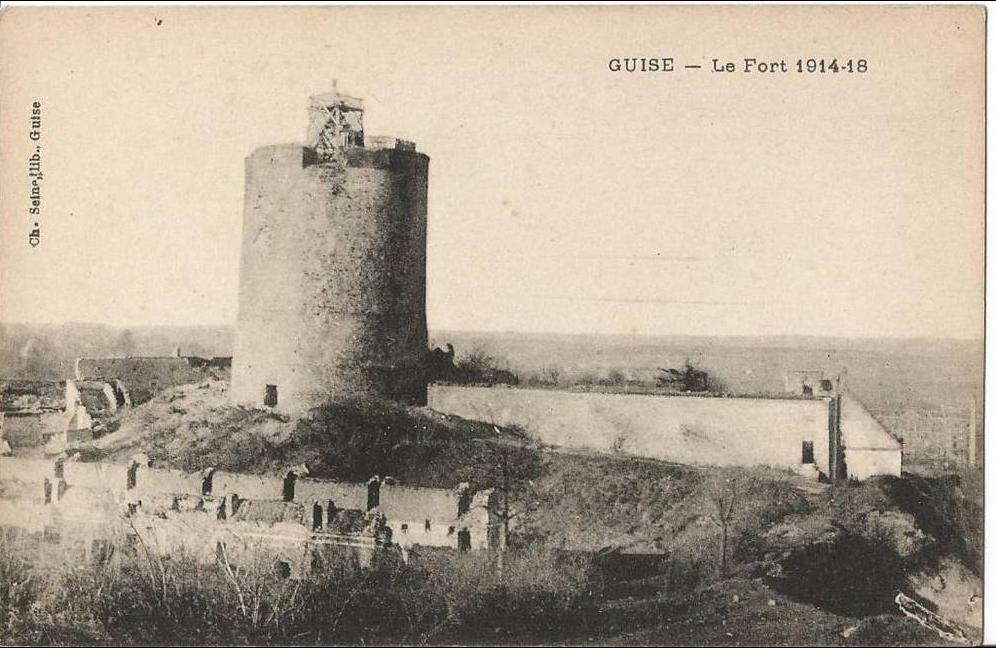 Photos et carte postales anciennes de Guise - Mairie de Guise et sa ville