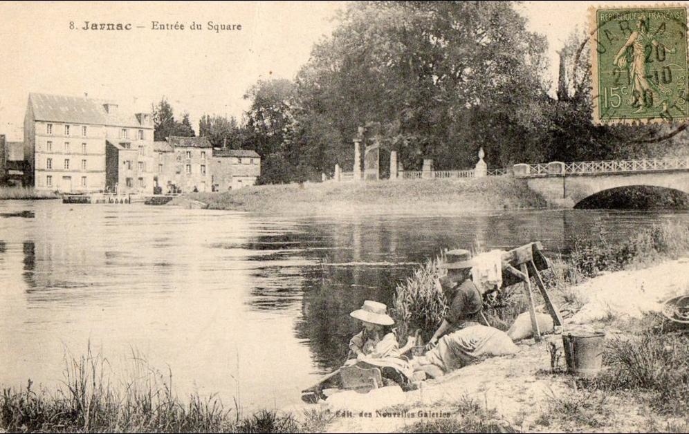 Photos et carte postales anciennes de Jarnac - Mairie de Jarnac et sa ville
