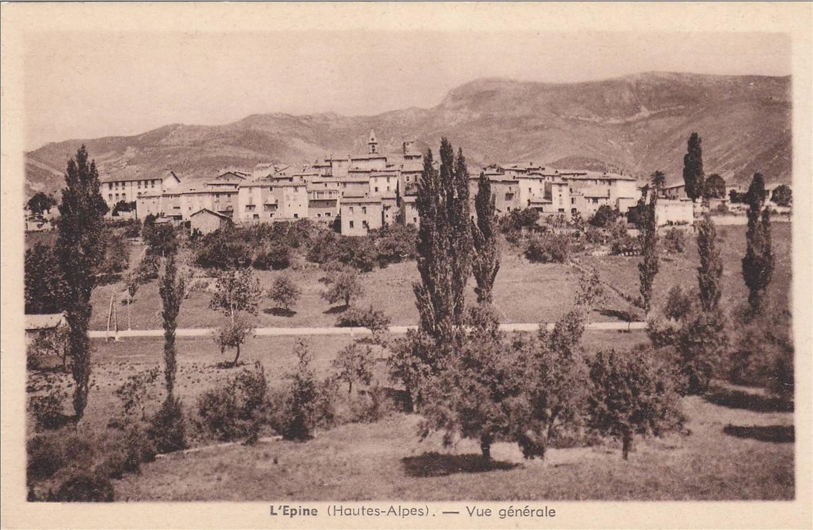 Mairie de l'Épine, la Commune de l'Épine et son village (05700) (Hautes ...