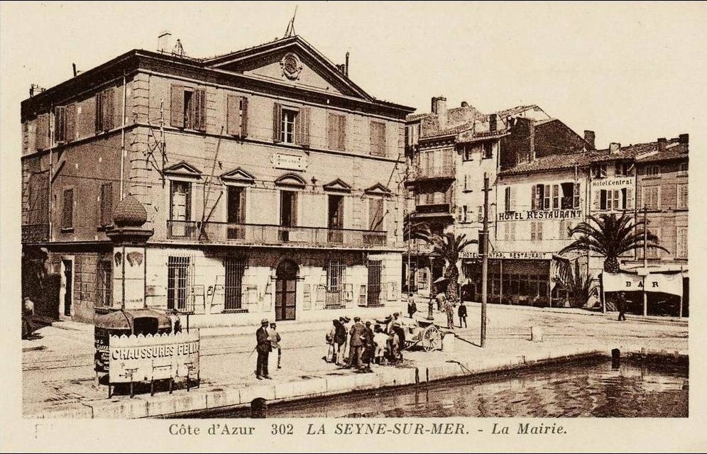 Photos et carte postales anciennes de la Seyne-sur-Mer - Mairie de la Seyne-sur-Mer et sa ville