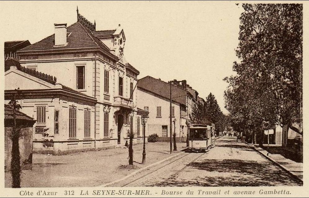 Photos et carte postales anciennes de la Seyne-sur-Mer - Mairie de la Seyne-sur-Mer et sa ville