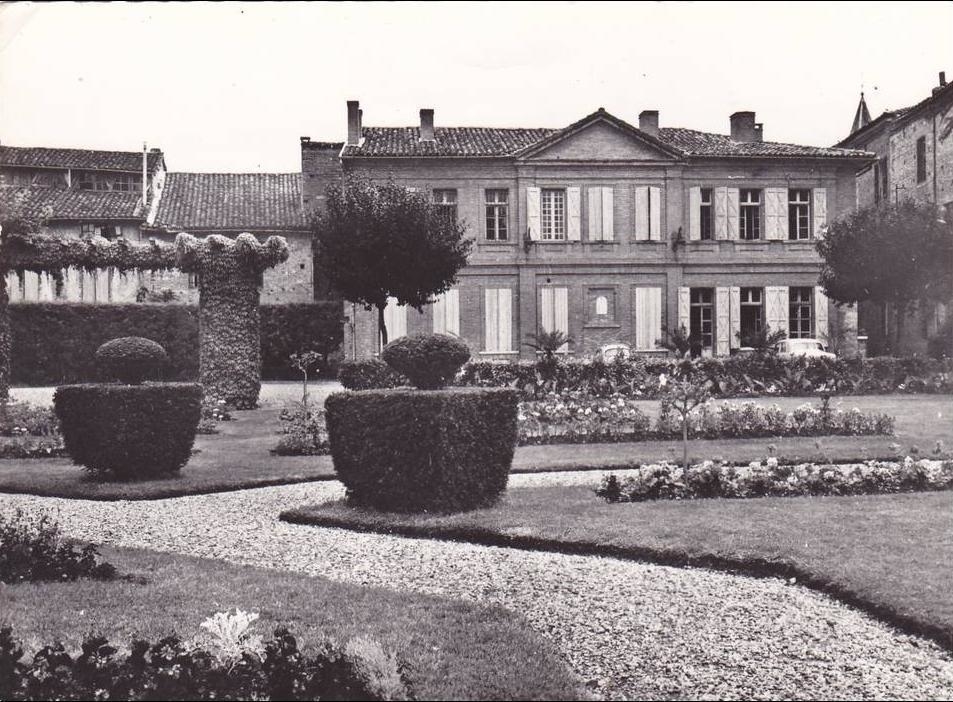 Photos et carte postales anciennes de Lavaur - Mairie de Lavaur et sa ...
