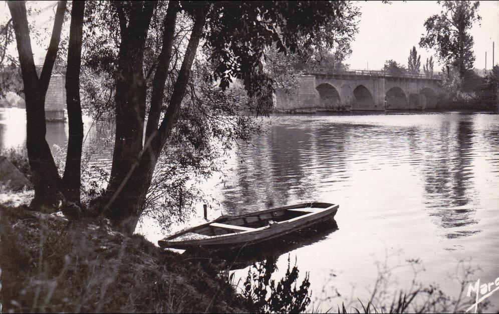 Photos et carte postales anciennes de Limay - Mairie de Limay et sa ville
