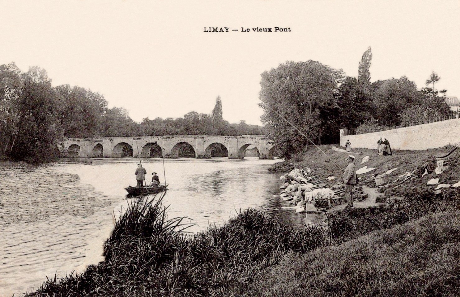 Photos et carte postales anciennes de Limay - Mairie de Limay et sa ville