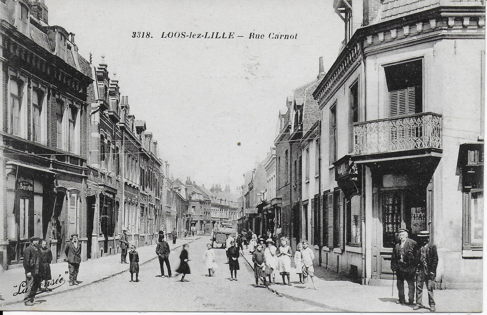 Photos et carte postales anciennes de Loos - Mairie de Loos et sa ville