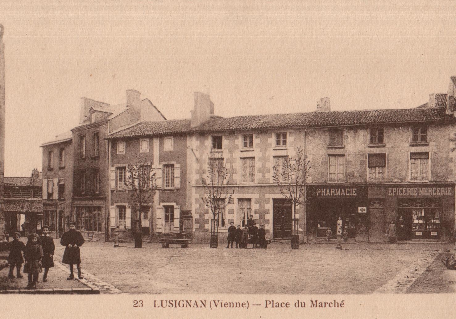 Lusignan - Mairie de Lusignan et sa commune (86600)