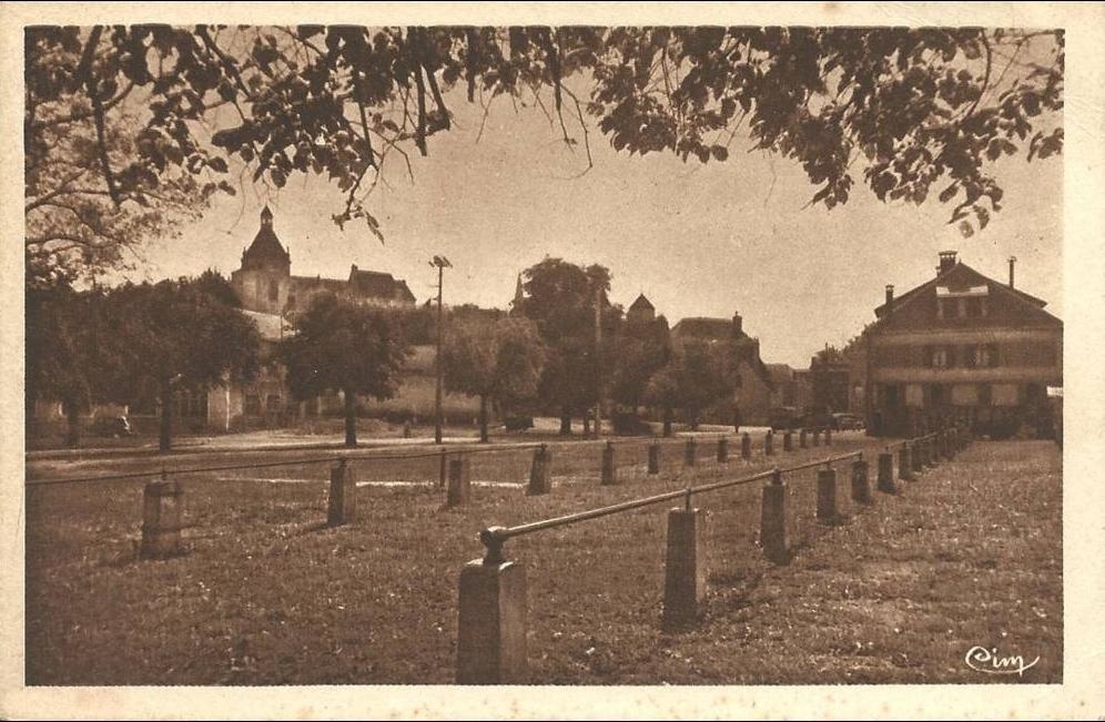 Ville de Luzy, la Mairie de Luzy et sa commune (58170)