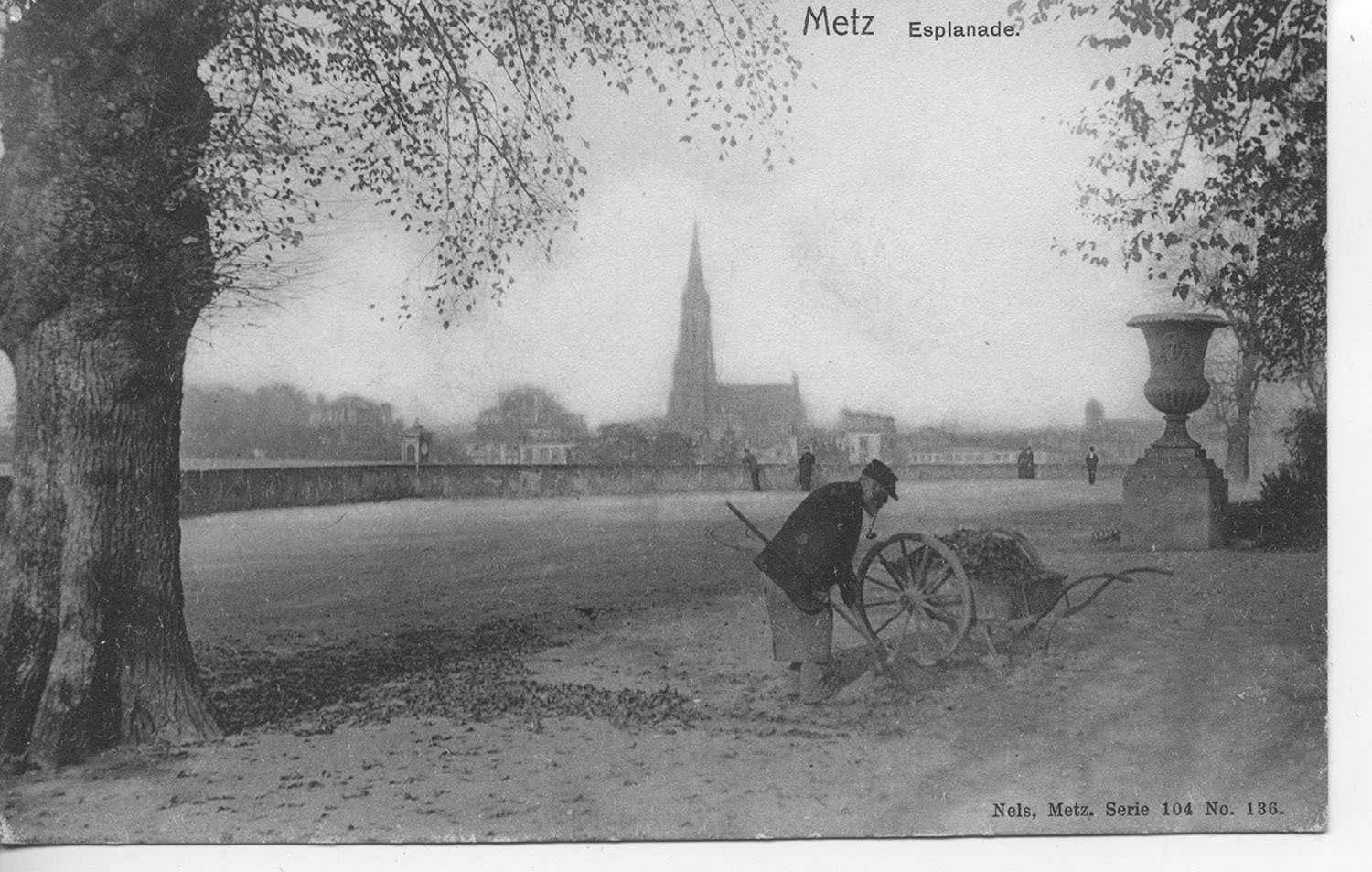 Photos et carte postales anciennes de Metz - Mairie de Metz et sa ville