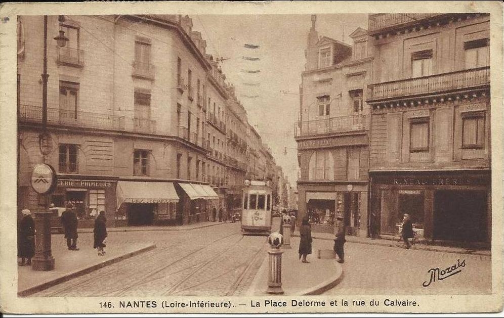 Photos et carte postales anciennes de Nantes - Mairie de Nantes et sa ville