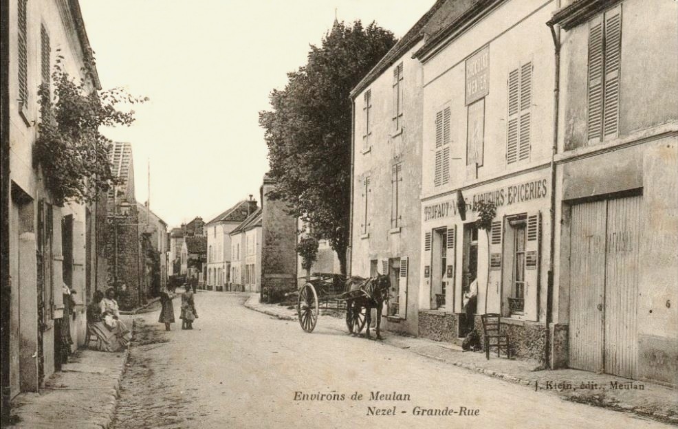 Photos et carte postales anciennes de Nézel - Mairie de Nézel et son ...