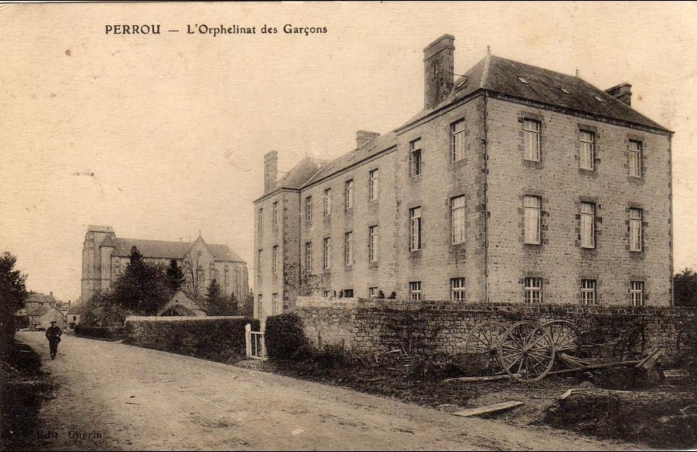 Mairie de Perrou, la Commune de Perrou et son village (61700)
