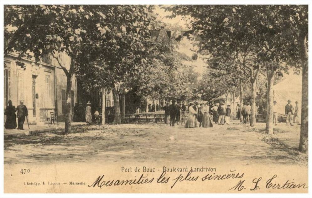 Photos et carte postales anciennes de Port-de-Bouc - Mairie de Port-de-Bouc et sa ville