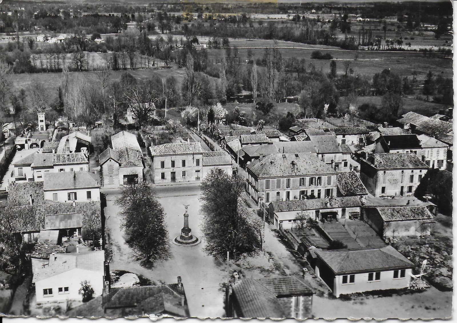 Photos et carte postales anciennes de Saint-Aigulin - Mairie de Saint ...